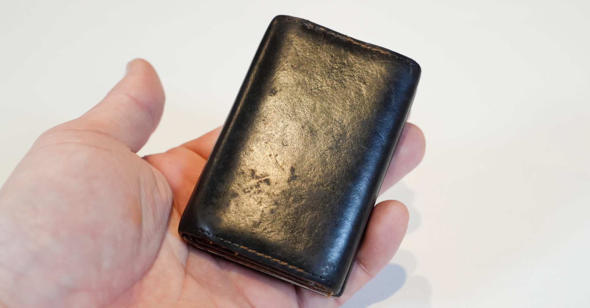 「小さい財布」abrAsusを8年使ってみた結果