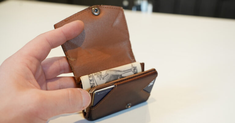 「小さい財布」abrAsusを8年使ってみた結果